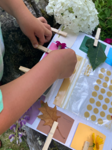 How to Make a Color Scavenger Hunt for Kids