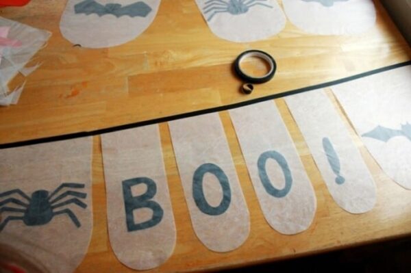 How to Make an Easy and Inexpensive Halloween Bunting
