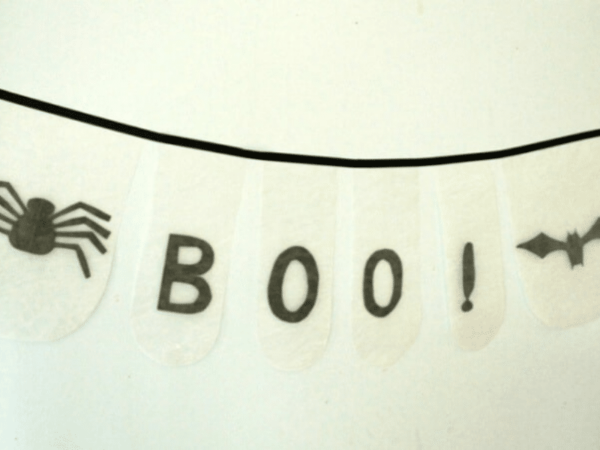 How to Make an Easy and Inexpensive Halloween Bunting