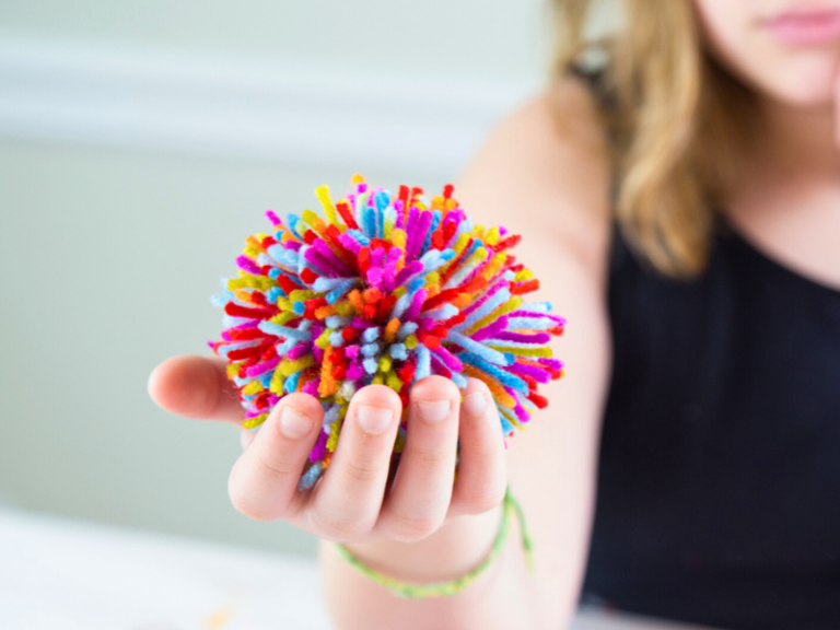 10 Fun Yarn Crafts for Kids
