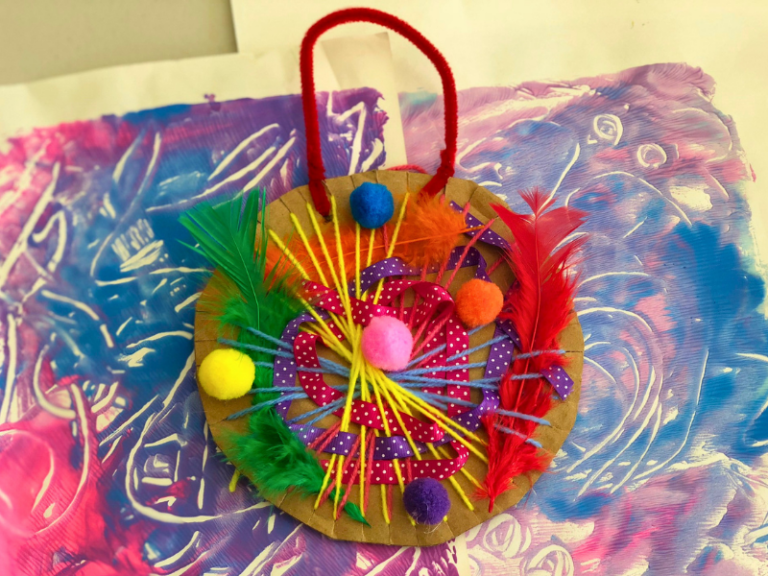 10 Fun Yarn Crafts for Kids