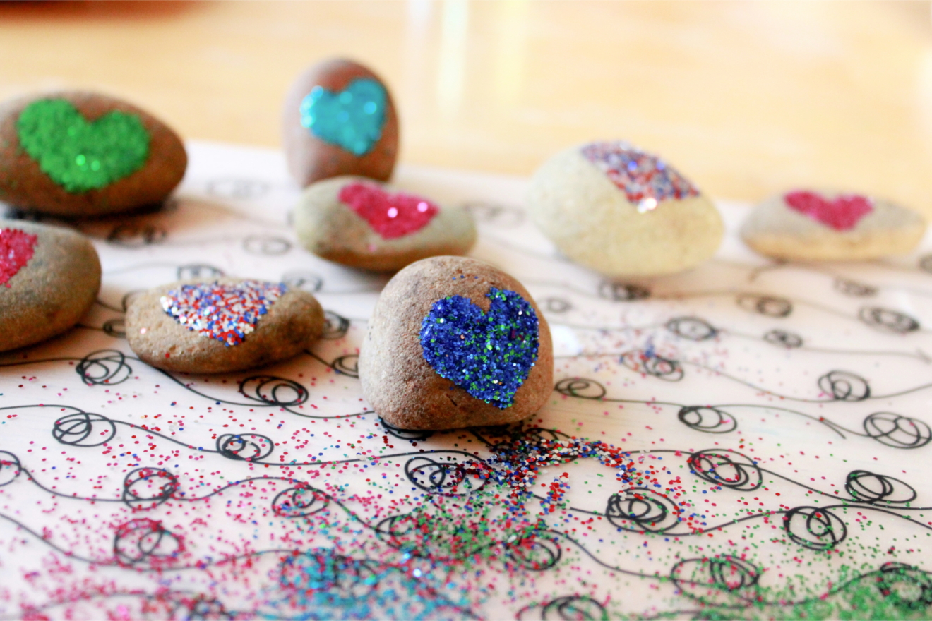9 Ways to Decorate Rocks for Handmade Gifts