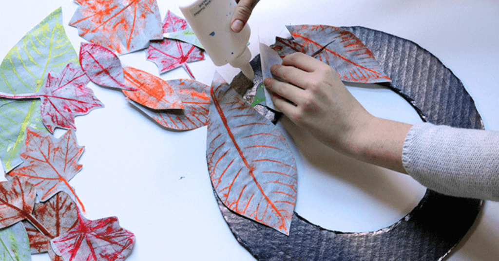 Leaf Rubbings Wreath – An Easy Fall Project for Kids