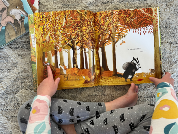 How to Create a Seasonal Home Library for Children
