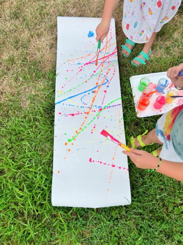 How to do Splatter Painting with Kids