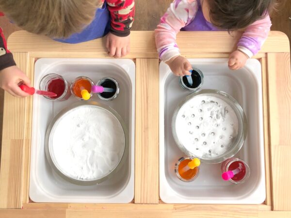 How to Do a Baking Soda Experiment with Kids