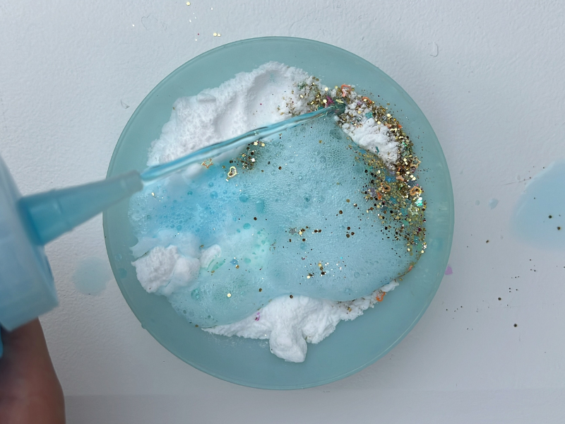 How to Make Fizzy Potions for Fun Sensory Play