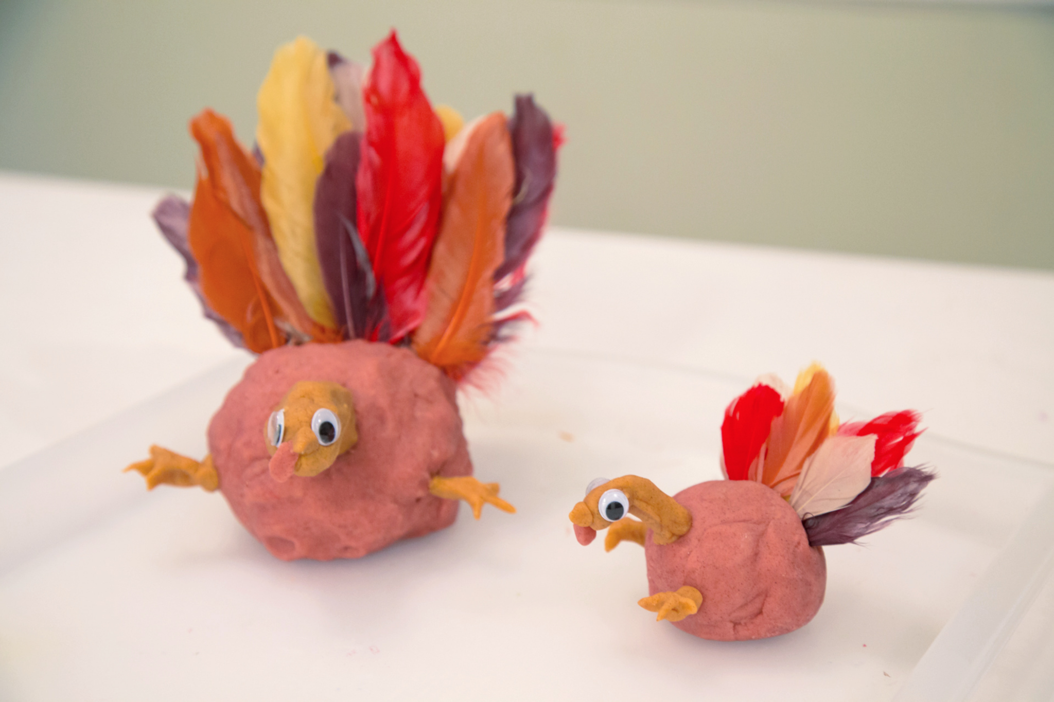30 Thanksgiving Activities for Kids (Plus a Printable List!)
