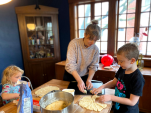 13 Thanksgiving Arts & Crafts for Family Connection