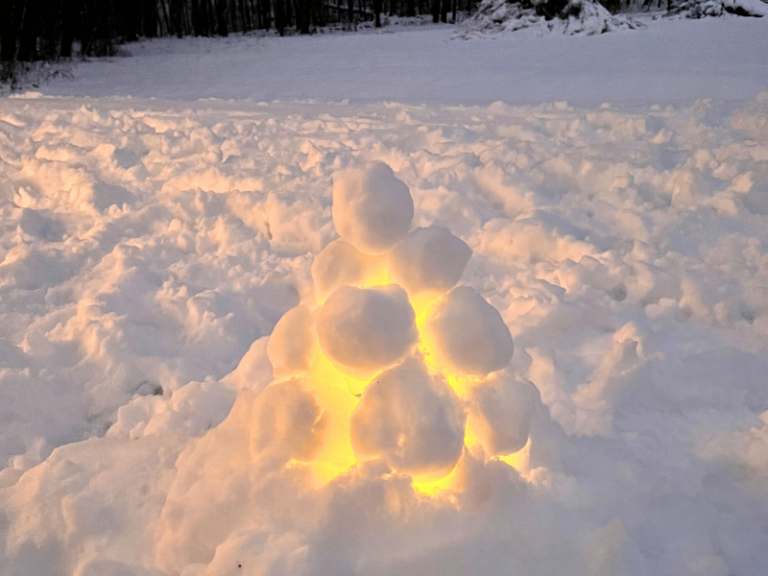 How to Make Swedish Snow Lanterns