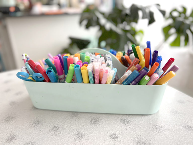 How to Set Up a Kids' Art Caddy