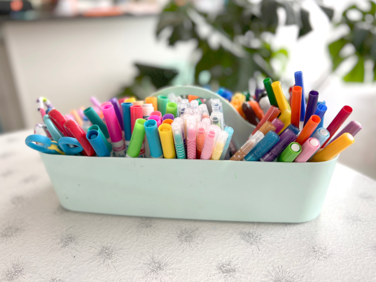 How to Set Up a Kids' Art Caddy
