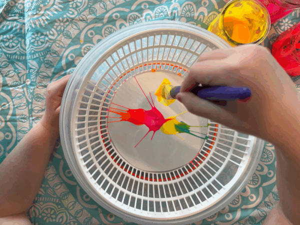 How to Do Spin Art with a Salad Spinner