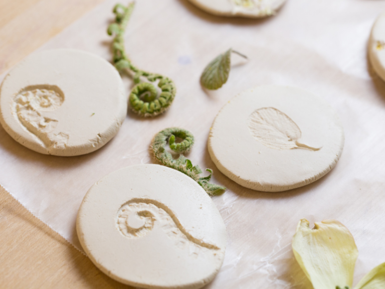 13 Nature Walk Ideas (+ FREE Nature Scavenger Hunt)