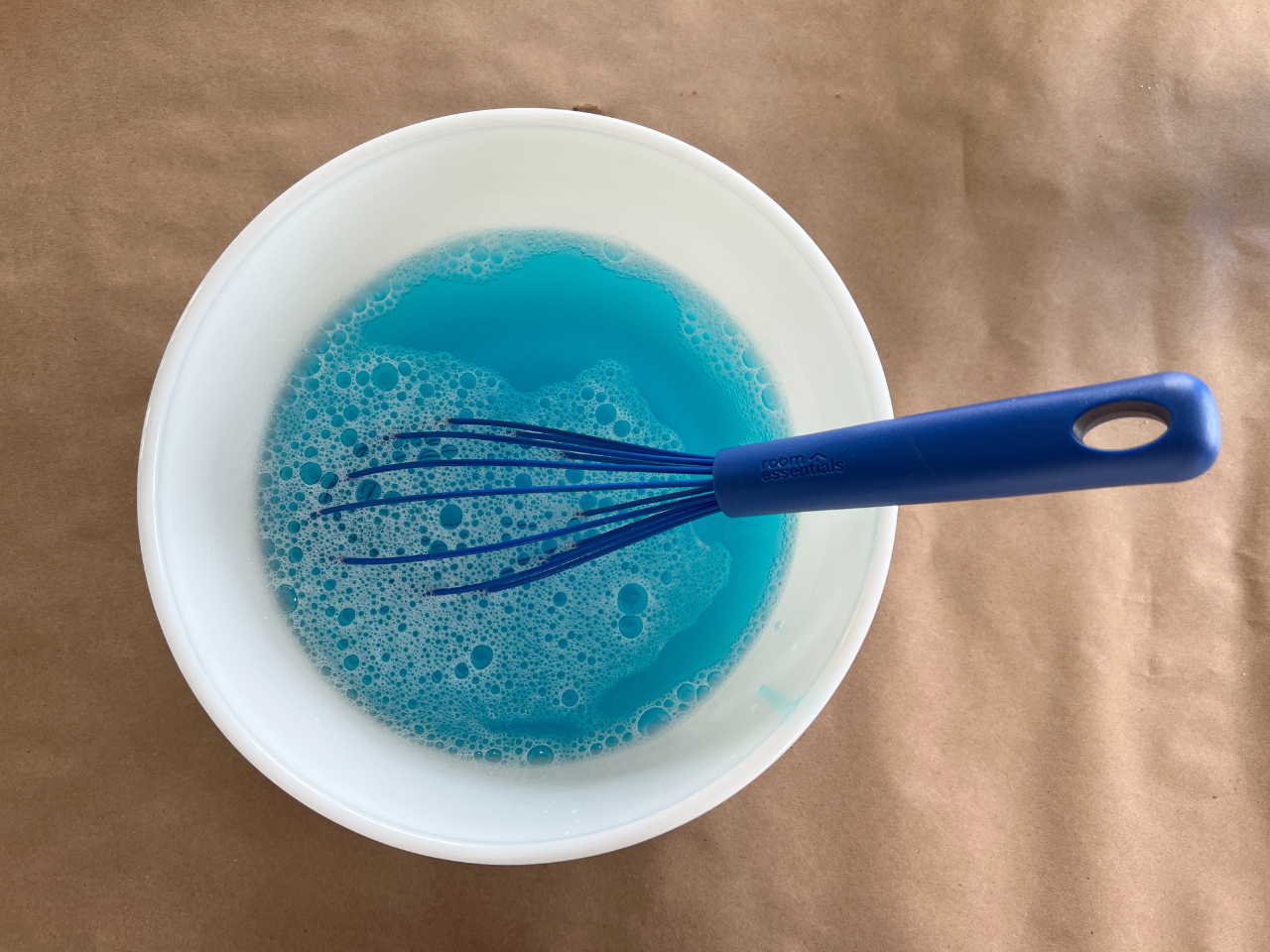 How to Make Homemade Super Bubbles - The Artful Parent