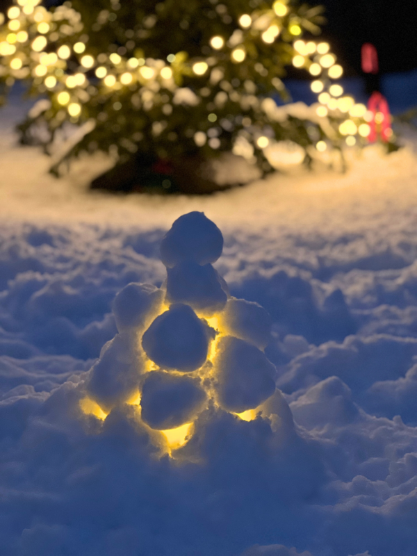 How to Make Swedish Snow Lanterns