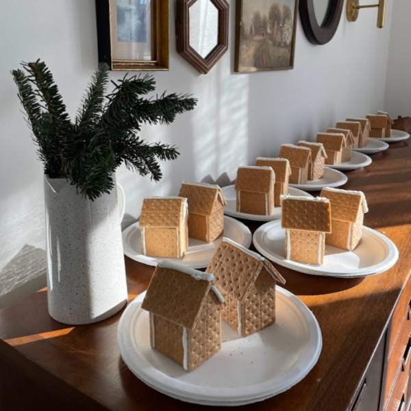 Easy Gingerbread House with Graham Crackers
