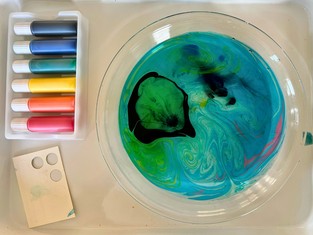 6 Easy Paper Marbling Techniques