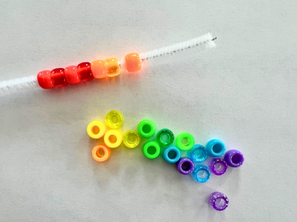 Bead Bracelet Ideas for Little Kids - The Artful Parent