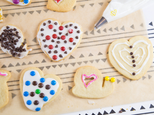 How to Decorate Valentine Cookies for Kids
