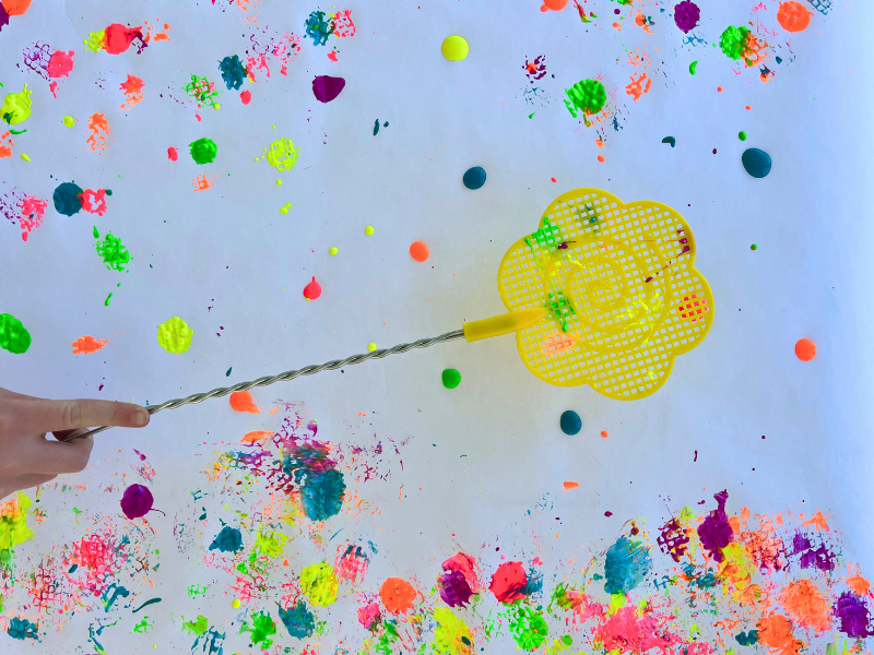 How to Do Fly Swatter Painting for Kids - The Artful Parent