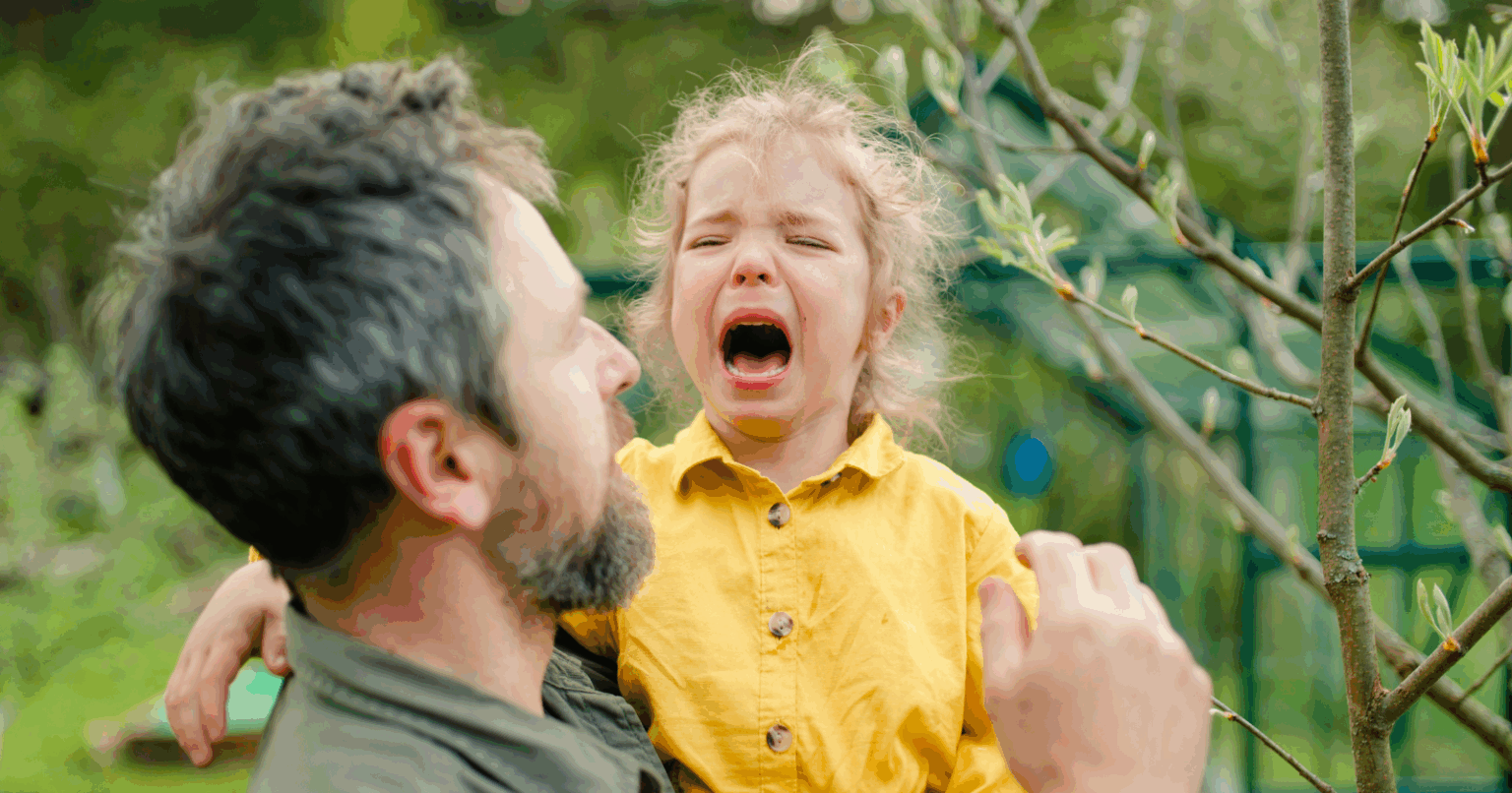 8 things calm parents do during meltdowns that anxious parents don't ...