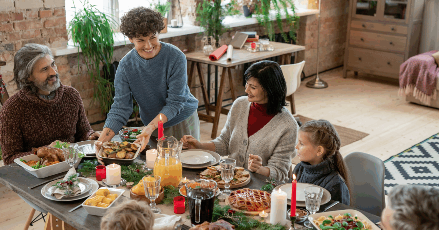 9 phrases people with poor social skills use at family dinners without ...